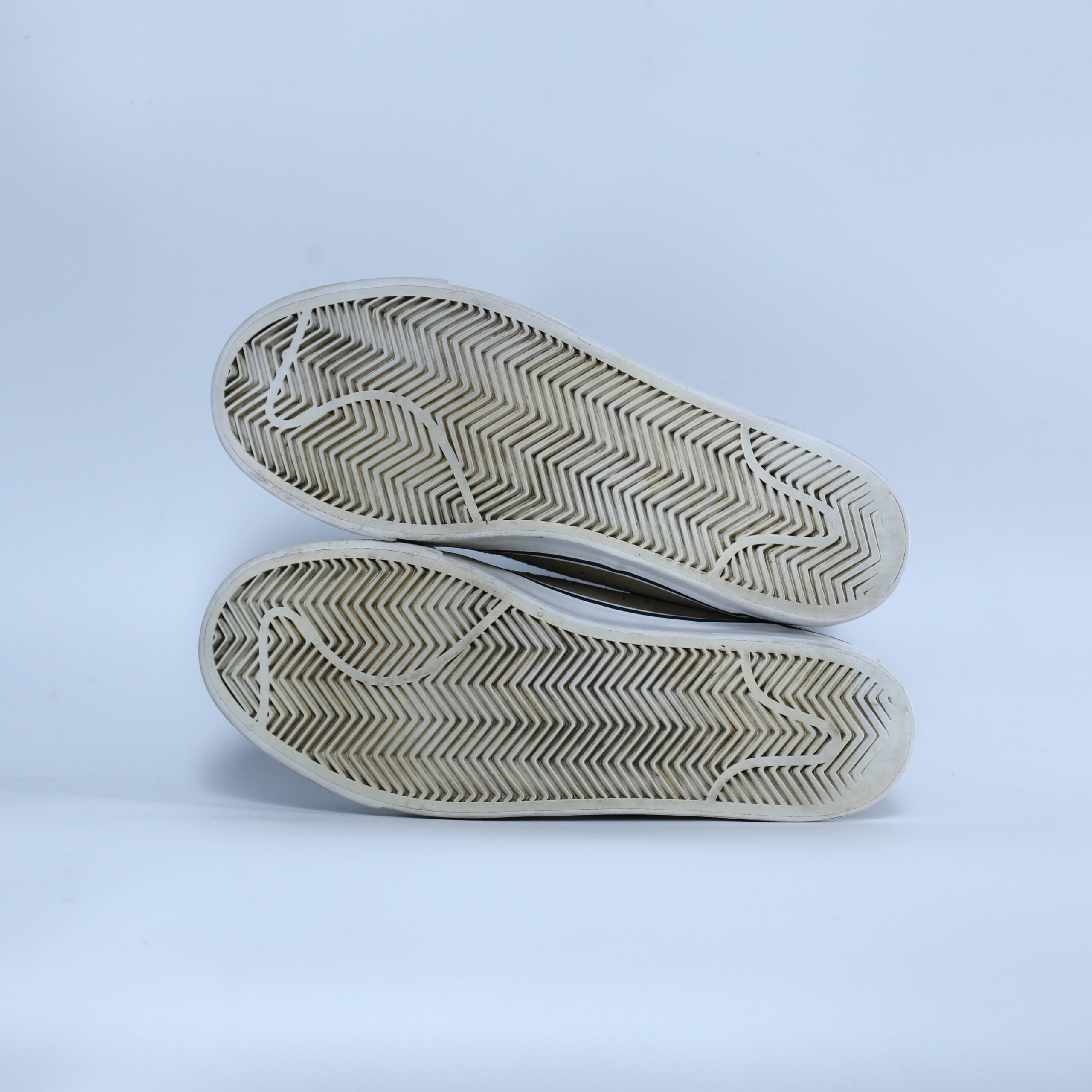 Nike Toki Mid - Delight Skateshop